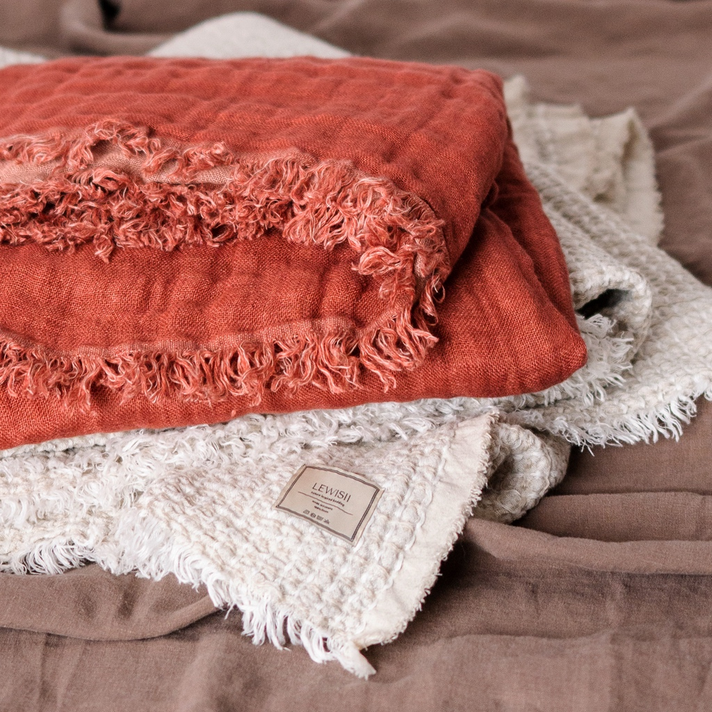 Linen Blankets | LEWISIIBEDDING